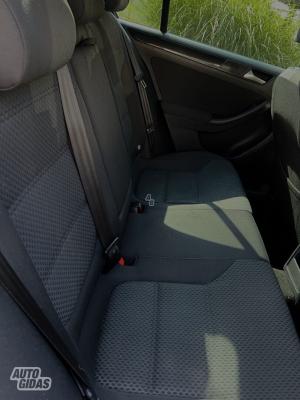 Pelēks Volkswagen Jetta 2012 Kauņa, ar dzinēja tilpumu 1.40 L un nobraukumu 267 tūkst. km par 4400 €, foto 8 vietnē AUTOMOTO.COM.LV