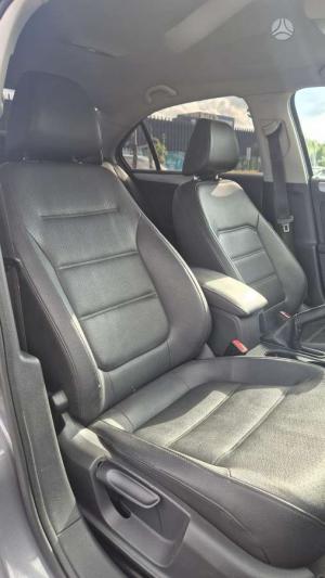 Pelēks Volkswagen Jetta 2012 Viļņa, ar dzinēja tilpumu 1.97 L un nobraukumu 278 tūkst. km par 3650 €, foto 32 vietnē AUTOMOTO.COM.LV