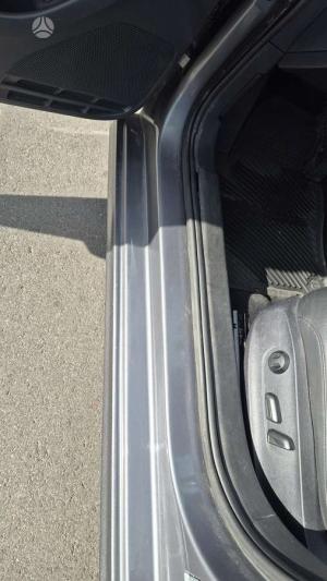 Pelēks Volkswagen Jetta 2012 Viļņa, ar dzinēja tilpumu 1.97 L un nobraukumu 278 tūkst. km par 3650 €, foto 37 vietnē AUTOMOTO.COM.LV