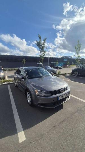 Pelēks Volkswagen Jetta 2012 Viļņa, ar dzinēja tilpumu 1.97 L un nobraukumu 278 tūkst. km par 3650 €, foto 50 vietnē AUTOMOTO.COM.LV