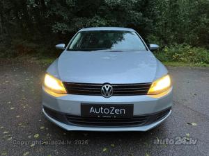 Pelēks Volkswagen Jetta 2012 Tallina, ar dzinēja tilpumu 1.40 L un nobraukumu 177 tūkst. km par 4100 €, foto 3 vietnē AUTOMOTO.COM.LV