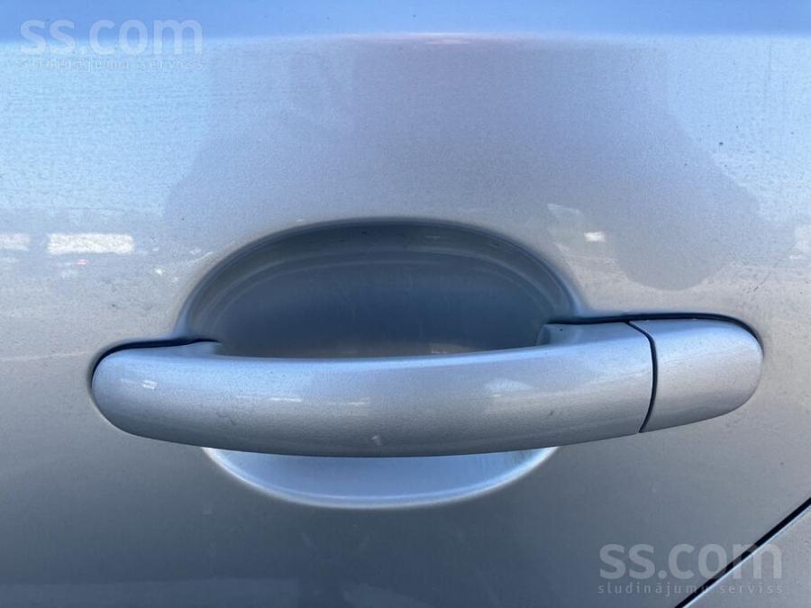 Grey Volkswagen Jetta 2012 in Jelgava, with an engine capacity of 1.40 L and mileage of 197 thousand km for 2990 €, photo 17 on AUTOMOTO.COM.LV