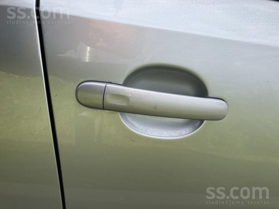 Grey Volkswagen Jetta 2012 in Jelgava, with an engine capacity of 1.40 L and mileage of 197 thousand km for 2990 €, photo 19 on AUTOMOTO.COM.LV