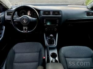 Pelēks Volkswagen Jetta 2012 Rīga, ar dzinēja tilpumu 1.40 L un nobraukumu 190 tūkst. km par 3900 €, foto 14 vietnē AUTOMOTO.COM.LV