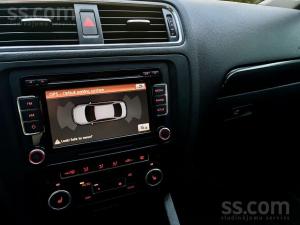 Pelēks Volkswagen Jetta 2012 Rīga, ar dzinēja tilpumu 1.40 L un nobraukumu 190 tūkst. km par 3900 €, foto 16 vietnē AUTOMOTO.COM.LV