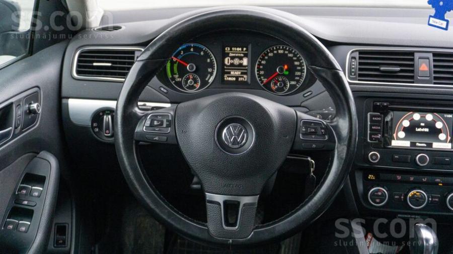 Pelēks Volkswagen Jetta 2013 Rīga, ar dzinēja tilpumu 1.40 L un nobraukumu 175 tūkst. km par 5590 €, foto 14 vietnē AUTOMOTO.COM.LV