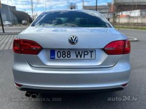 Grey Volkswagen Jetta 2013 in Tallinn, with an engine capacity of 1.40 L and mileage of 198 thousand km for 6446 €, photo 7 on AUTOMOTO.COM.LV