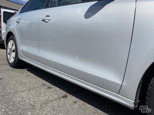 Grey Volkswagen Jetta 2013 in Vilnius, with an engine capacity of 1.60 L and mileage of 200 thousand km for 3500 €, photo 19 on AUTOMOTO.COM.LV