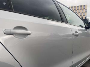 Grey Volkswagen Jetta 2013 in Vilnius, with an engine capacity of 1.60 L and mileage of 200 thousand km for 3300 €, photo 20 on AUTOMOTO.COM.LV