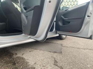 Grey Volkswagen Jetta 2013 in Vilnius, with an engine capacity of 1.60 L and mileage of 200 thousand km for 3300 €, photo 23 on AUTOMOTO.COM.LV
