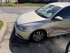 Pelēks Volkswagen Jetta 2013 Kauņa, ar dzinēja tilpumu 1.60 L un nobraukumu 393 tūkst. km par 1700 €, foto 4 vietnē AUTOMOTO.COM.LV