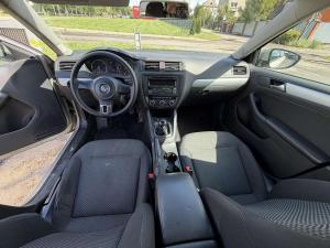 Pelēks Volkswagen Jetta 2013 Kauņa, ar dzinēja tilpumu 1.60 L un nobraukumu 393 tūkst. km par 1700 €, foto 11 vietnē AUTOMOTO.COM.LV