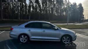 Grey Volkswagen Jetta 2013 in Riga, with an engine capacity of 1.40 L and mileage of 167 thousand km for 4450 €, photo 4 on AUTOMOTO.COM.LV