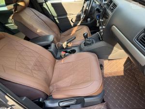 Grey Volkswagen Jetta 2014 in Vilnius, with an engine capacity of 1.60 L and mileage of 303 thousand km for 5500 €, photo 10 on AUTOMOTO.COM.LV