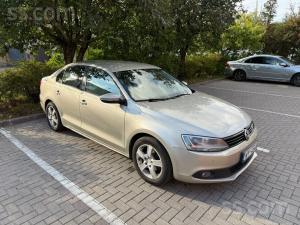 Pelēks Volkswagen Jetta 2014 Rīga, ar dzinēja tilpumu 1.40 L un nobraukumu 358 tūkst. km par 2500 €, foto 8 vietnē AUTOMOTO.COM.LV