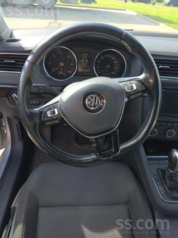 Pelēks Volkswagen Jetta 2014 Rīga, ar dzinēja tilpumu 2.00 L un nobraukumu 205 tūkst. km par 5000 €, foto 7 vietnē AUTOMOTO.COM.LV