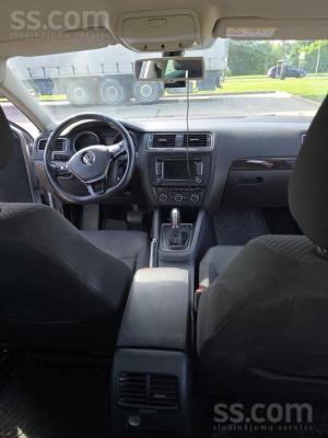 Pelēks Volkswagen Jetta 2014 Rīga, ar dzinēja tilpumu 2.00 L un nobraukumu 205 tūkst. km par 5000 €, foto 9 vietnē AUTOMOTO.COM.LV