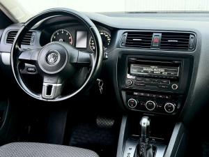 Pelēks Volkswagen Jetta 2014 Kauņa, ar dzinēja tilpumu 1.39 L un nobraukumu 322 tūkst. km par 2500 €, foto 22 vietnē AUTOMOTO.COM.LV
