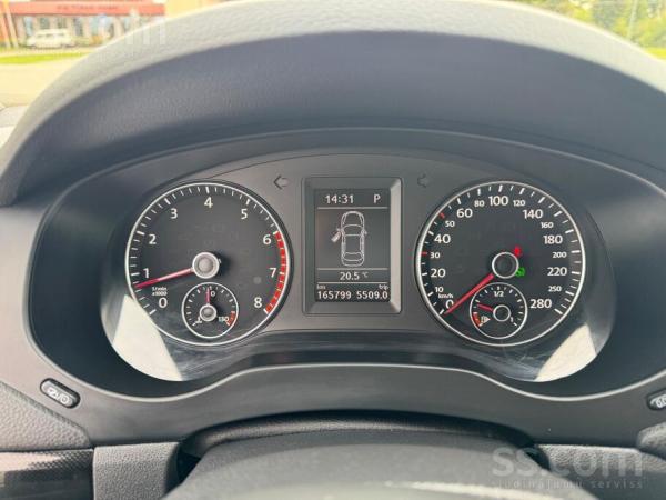 Grey Volkswagen Jetta 2014 in Cesis, with an engine capacity of 1.40 L and mileage of 166 thousand km for 5000 €, photo 11 on AUTOMOTO.COM.LV