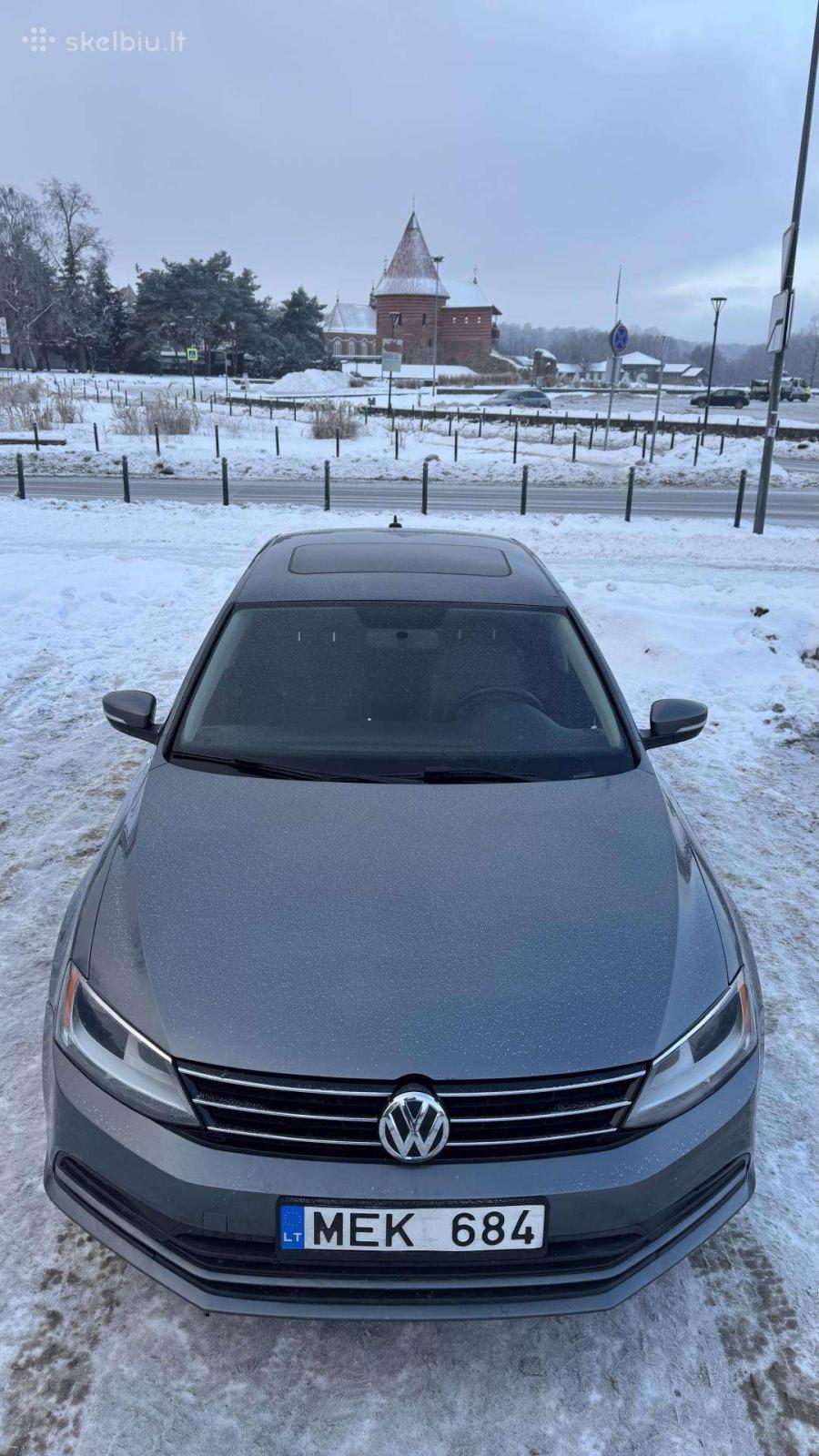 Grey Volkswagen Jetta 2015 in Kaunas, with an engine capacity of 1.80 L and mileage of 175 thousand km for 6599 €, photo 2 on AUTOMOTO.COM.LV