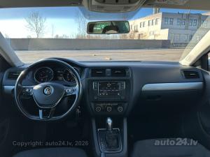 Pelēks Volkswagen Jetta 2015 Tartu, ar dzinēja tilpumu 1.40 L un nobraukumu 200 tūkst. km par 6800 €, foto 12 vietnē AUTOMOTO.COM.LV
