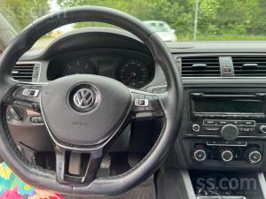 Pelēks Volkswagen Jetta 2015 Rīga, ar dzinēja tilpumu 2.00 L un nobraukumu 380 tūkst. km par 4400 €, foto 10 vietnē AUTOMOTO.COM.LV