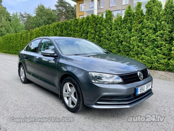 Pelēks Volkswagen Jetta 2015 Tallina, ar dzinēja tilpumu 1.20 L un nobraukumu 103 tūkst. km par 7900 €, foto 2 vietnē AUTOMOTO.COM.LV