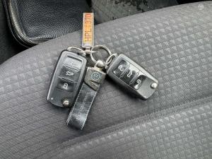 Grey Volkswagen Jetta 2015 in Vilnius, with an engine capacity of 1.97 L and mileage of 250 thousand km for 5499 €, photo 20 on AUTOMOTO.COM.LV