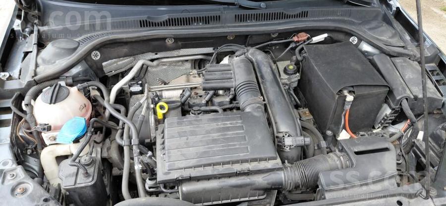 Grey Volkswagen Jetta 2015 in Ventspils, with an engine capacity of 1.40 L and mileage of 205 thousand km for 3999 €, photo 5 on AUTOMOTO.COM.LV