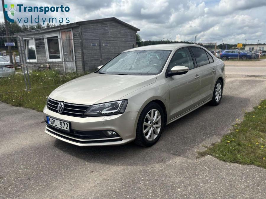 Pelēks Volkswagen Jetta 2015 Viļņa, ar dzinēja tilpumu 1.40 L un nobraukumu 162 tūkst. km par 6200 €, foto 1 vietnē AUTOMOTO.COM.LV