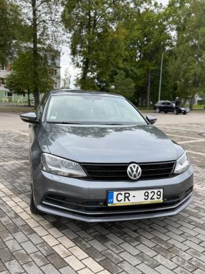 Pelēks Volkswagen Jetta 2015 Rīga, ar dzinēja tilpumu 1.40 L un nobraukumu 192 tūkst. km par 5300 €, foto 7 vietnē AUTOMOTO.COM.LV