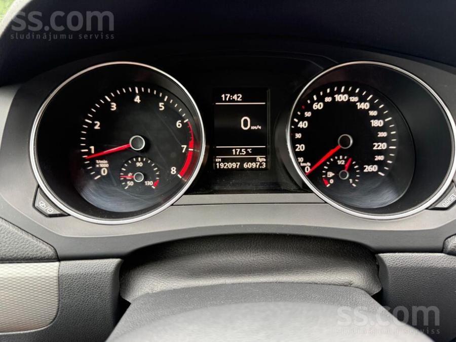 Pelēks Volkswagen Jetta 2015 Rīga, ar dzinēja tilpumu 1.40 L un nobraukumu 192 tūkst. km par 5300 €, foto 9 vietnē AUTOMOTO.COM.LV