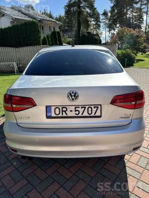 Pelēks Volkswagen Jetta 2015 Rīga, ar dzinēja tilpumu 1.40 L un nobraukumu 293 tūkst. km par 4450 €, foto 8 vietnē AUTOMOTO.COM.LV