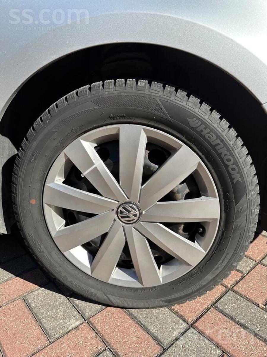 Pelēks Volkswagen Jetta 2015 Rīga, ar dzinēja tilpumu 1.40 L un nobraukumu 293 tūkst. km par 4450 €, foto 12 vietnē AUTOMOTO.COM.LV