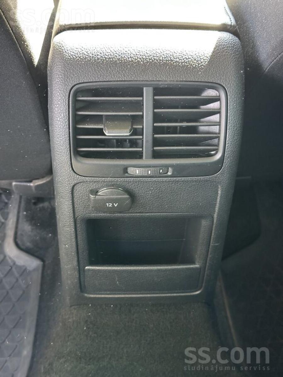 Pelēks Volkswagen Jetta 2015 Rīga, ar dzinēja tilpumu 1.40 L un nobraukumu 293 tūkst. km par 4450 €, foto 25 vietnē AUTOMOTO.COM.LV