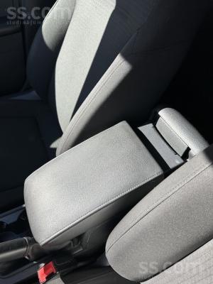 Pelēks Volkswagen Jetta 2015 Rīga, ar dzinēja tilpumu 1.40 L un nobraukumu 293 tūkst. km par 4450 €, foto 27 vietnē AUTOMOTO.COM.LV