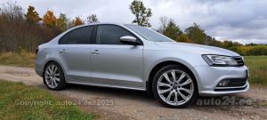 Pelēks Volkswagen Jetta 2016 Tallina, ar dzinēja tilpumu 1.40 L un nobraukumu 138 tūkst. km par 8250 €, foto 2 vietnē AUTOMOTO.COM.LV