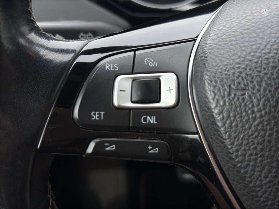 Серый Фольксваген Джетта 2016 в Каунас, объемом двигателя 1.80 л и пробегом 120 тыс. км за 7999 €, фото 18 на AUTOMOTO.COM.LV