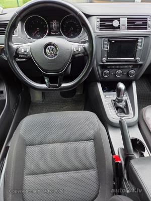 Pelēks Volkswagen Jetta 2016 Tallina, ar dzinēja tilpumu 1.40 L un nobraukumu 147 tūkst. km par 8500 €, foto 11 vietnē AUTOMOTO.COM.LV