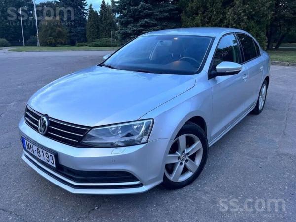 Grey Volkswagen Jetta 2016 in Ogre, with an engine capacity of 1.40 L and mileage of 150 thousand km for 5200 €, photo 1 on AUTOMOTO.COM.LV