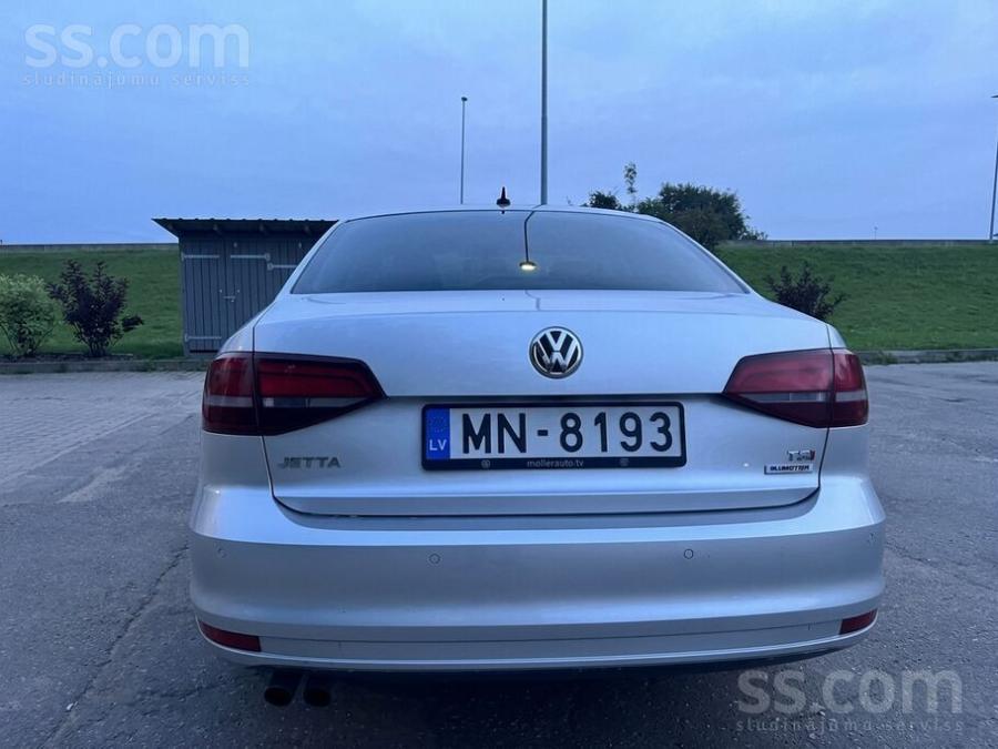Grey Volkswagen Jetta 2016 in Ogre, with an engine capacity of 1.40 L and mileage of 150 thousand km for 5200 €, photo 5 on AUTOMOTO.COM.LV