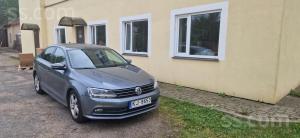 Grey Volkswagen Jetta 2016 in Riga, with an engine capacity of 2.00 L and mileage of 230 thousand km for 3000 €, photo 3 on AUTOMOTO.COM.LV