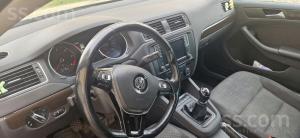 Grey Volkswagen Jetta 2016 in Riga, with an engine capacity of 2.00 L and mileage of 230 thousand km for 3000 €, photo 4 on AUTOMOTO.COM.LV