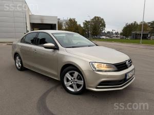 Серый Фольксваген Джетта 2016 в Рига, объемом двигателя 1.40 л и пробегом 271 тыс. км за 6490 €, фото 3 на AUTOMOTO.COM.LV