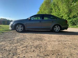 Grey Volkswagen Jetta 2017 in Klaipeda, with an engine capacity of 1.40 L and mileage of 125 thousand km for 6200 €, photo 4 on AUTOMOTO.COM.LV
