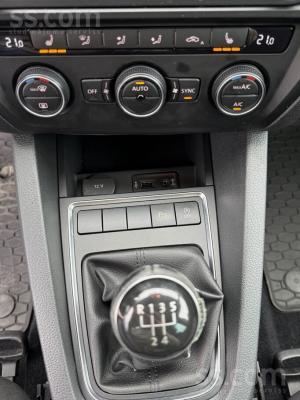 Pelēks Volkswagen Jetta 2017 Rīga, ar dzinēja tilpumu 2.00 L un nobraukumu 177 tūkst. km par 6900 €, foto 11 vietnē AUTOMOTO.COM.LV