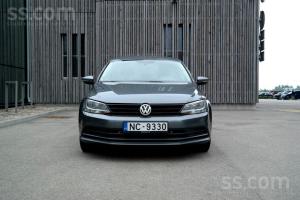 Pelēks Volkswagen Jetta 2017 Rīga, ar dzinēja tilpumu 1.40 L un nobraukumu 171 tūkst. km par 6100 €, foto 3 vietnē AUTOMOTO.COM.LV