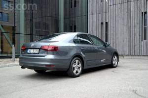 Pelēks Volkswagen Jetta 2017 Rīga, ar dzinēja tilpumu 1.40 L un nobraukumu 171 tūkst. km par 6100 €, foto 5 vietnē AUTOMOTO.COM.LV