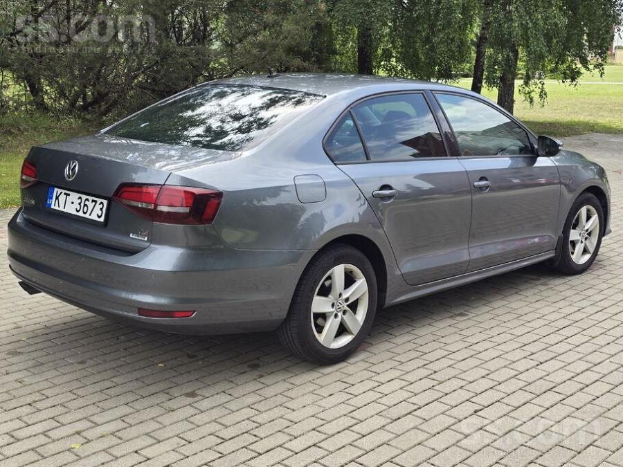 Pelēks Volkswagen Jetta 2017 Rīga, ar dzinēja tilpumu 1.40 L un nobraukumu 0 tūkst. km par 6500 €, foto 4 vietnē AUTOMOTO.COM.LV