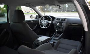 Pelēks Volkswagen Jetta 2017 Viļņa, ar dzinēja tilpumu 1.97 L un nobraukumu 244 tūkst. km par 6880 €, foto 9 vietnē AUTOMOTO.COM.LV